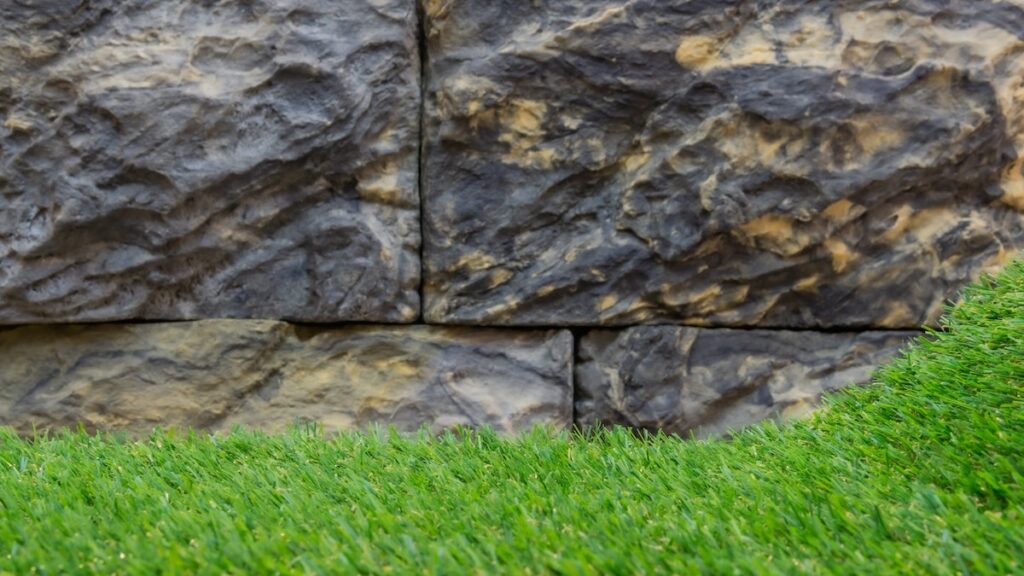 Installing Artificial Turf on Hills, Slopes, & Uneven Ground - ReTurf